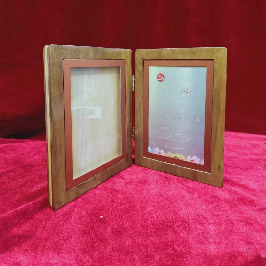 Folding Wood Photo frame | Custom Trophy Singapore | Core Modus